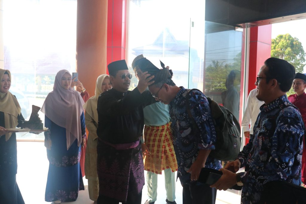 Tim Asesor LAMDIK Lakukan Asesmen Lapangan Program Studi Bahasa Arab ...